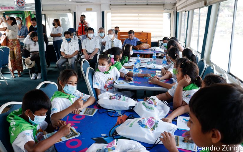 Escuela Flotante muestra a niños y niñas la importancia de proteger el ...