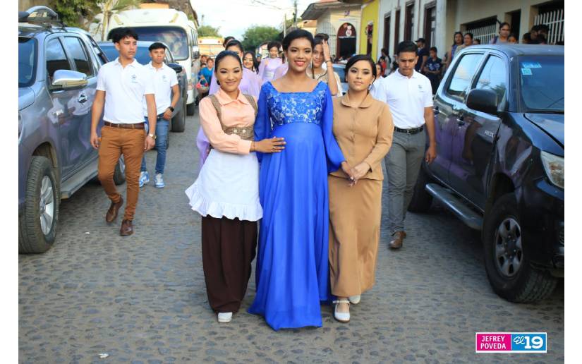 Jóvenes dramatizan llegada de Rosa Sarmiento y nacimiento del poeta Rubén Darío