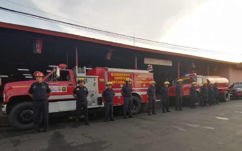 Gobierno desplaza camiones de bomberos para la nueva estación en Santa María de Pantasma