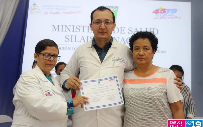 Nicaragua cuenta con nuevos especialistas en Medicina
