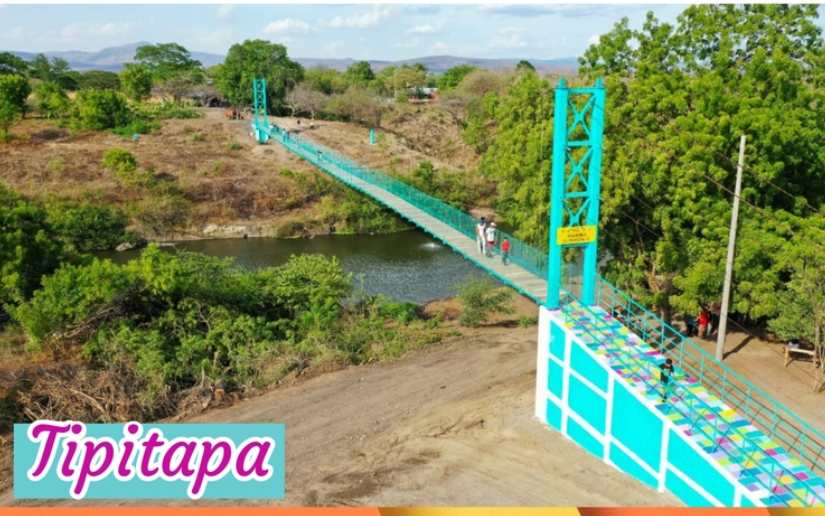Familias de Tipitapa reciben nuevo puente peatonal comunitario