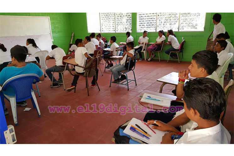 Inauguran ambientes escolares para ampliar el programa de secundaria a ...