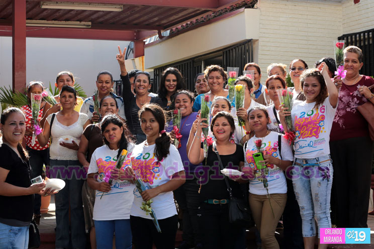 Celebran a las mujeres de los distritos de Managua