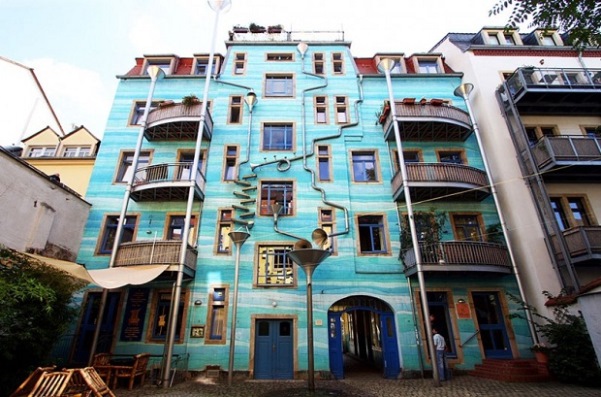 Artistas convierten edificio en instrumento musical