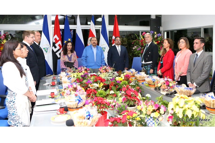 Presidente Daniel y Compañera Rosario reciben cartas credenciales de ...