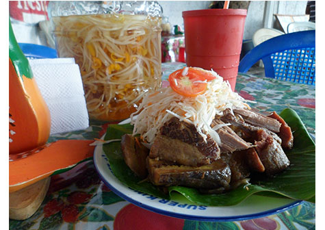 Hay vaho, vigorón… ¿vas a comer, amor?