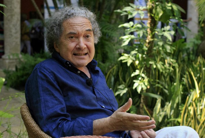 El escritor argentino Ricardo Piglia murió a los 75 años este viernes