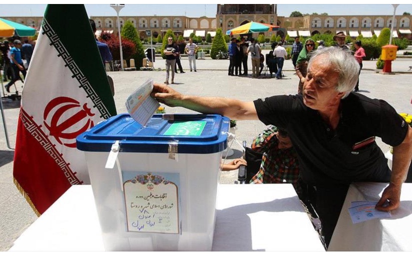 Irán cierra colegios electorales y comienza recuento de votos Irán cierra colegios electorales y comienza recuento de votos