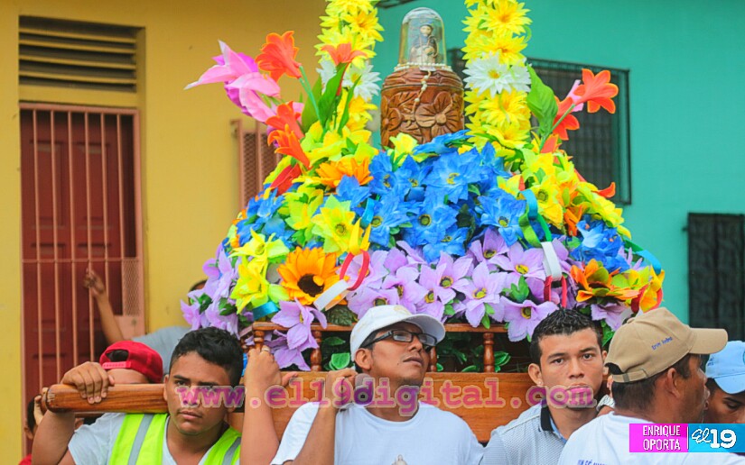 Mocito recorre calles de Monseñor Lezcano