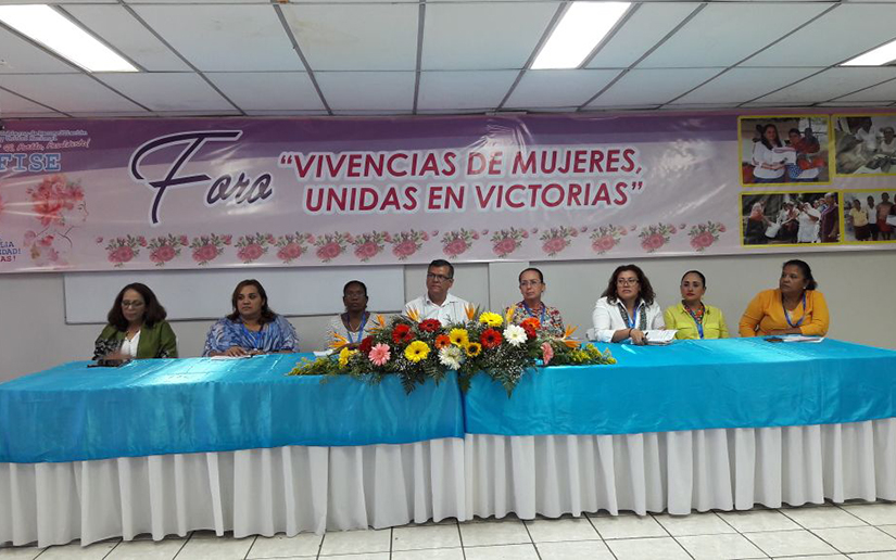 Mujeres de todo el país protagonizan “Foro: Vivencias de las Mujeres ...