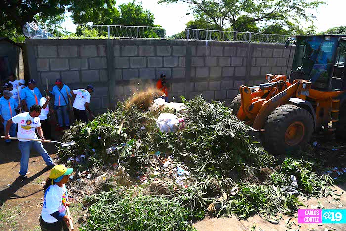 Familias participan activamente en Plan Calache en el barrio San Cristóbal