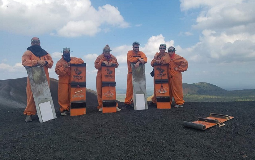 Turistas visitan León y el Cerro Negro