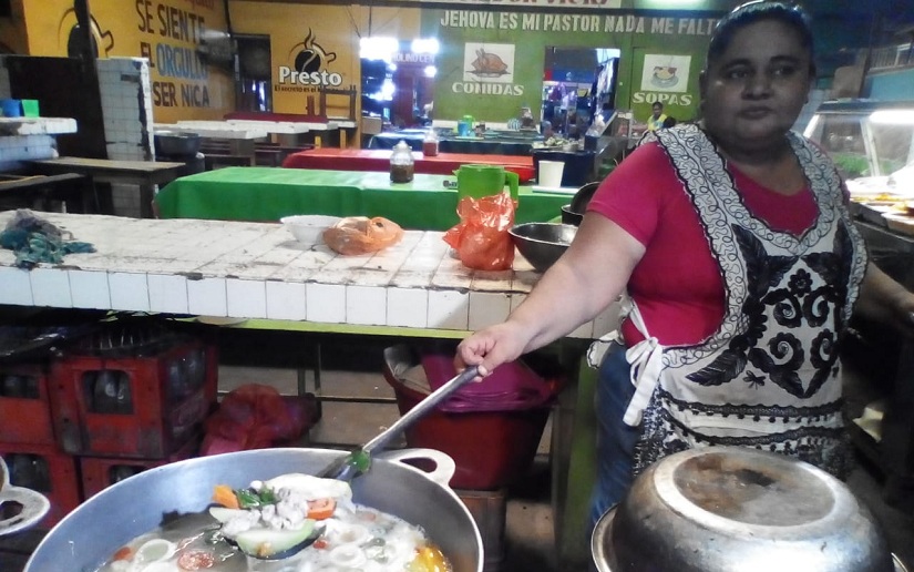 No se quede sin probar la sopa de queso y la sustancia de garrobo esta ...