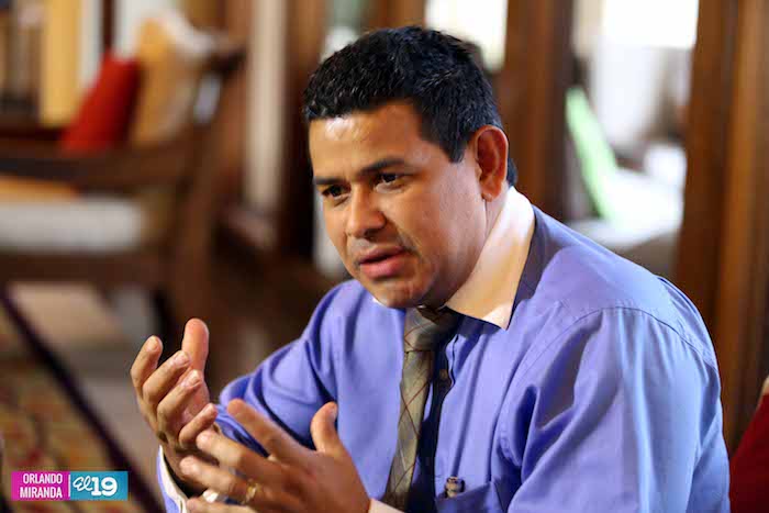 Reverendo Augusto Marenco pide bendiciones para proceso electoral en el ...