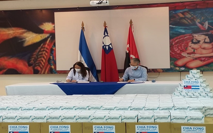 Minsa recibe 200 mil mascarillas donadas por empresa taiwanesa