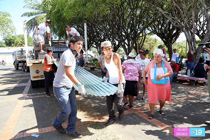 Familias del Distrito II reciben Plan Techo