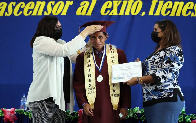 Instituto Miguel Ramírez Goyena gradúa 100 nuevos bachilleres en Managua