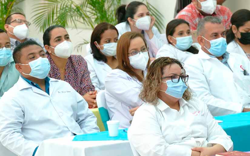 Capacitan a médicos ginecobstetra para evitar las hemorragias postparto
