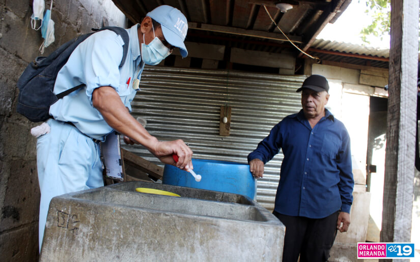 MINSA realiza jornada de aplicación de BTI en el barrio Jorge Cassaly
