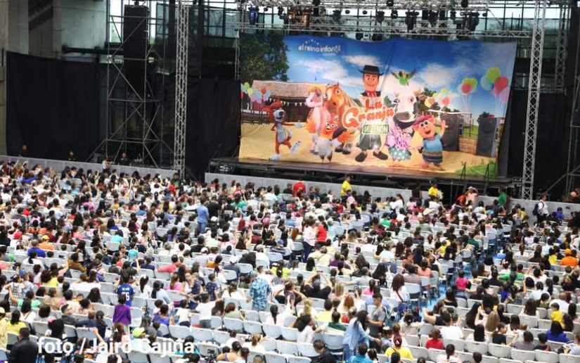 Show de La Granja de Zenón puso a cantar y bailar a miles de niños y niñas