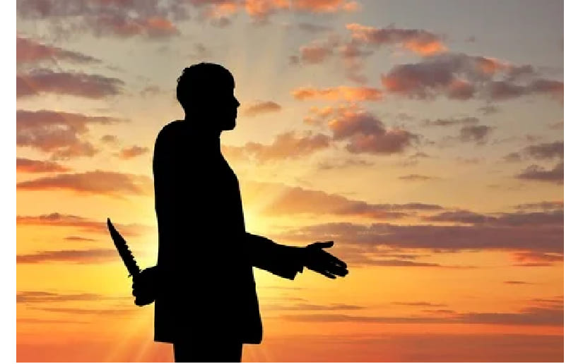 Detalles del Momento: La Traición