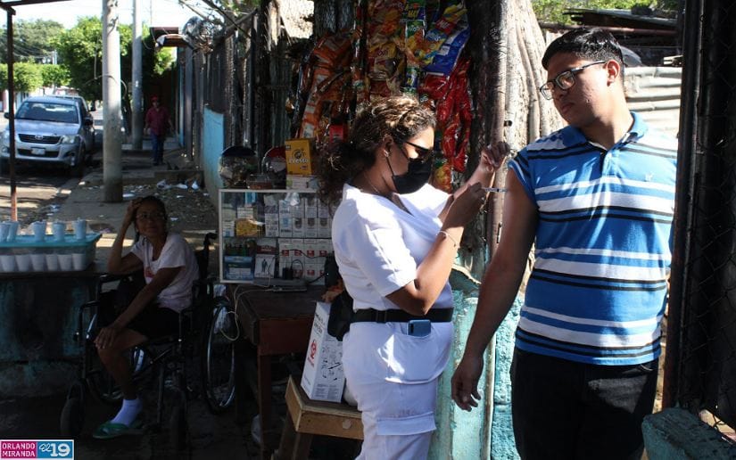 Vacunación contra el Covid-19 llegó al barrio La Cruz del distrito II ...