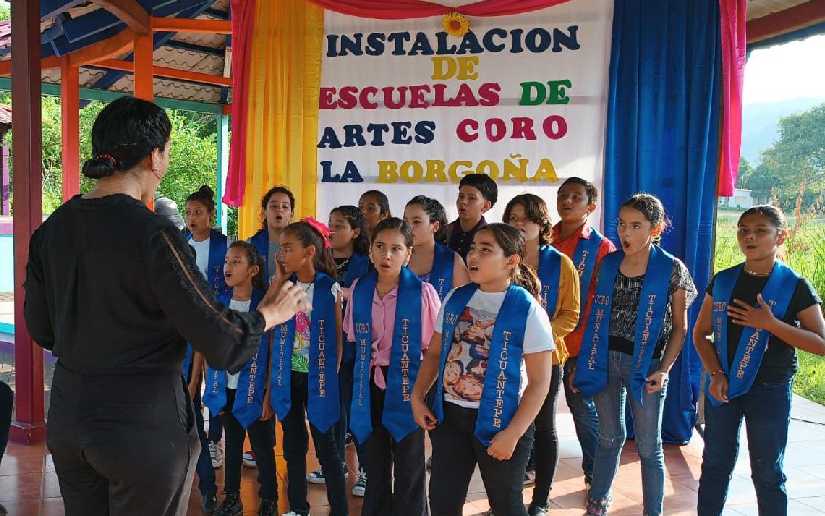 Inicia instalación de Escuelas de Arte en el Campo en más de 300 ...