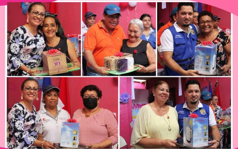 Ministerio de la Familia entrega de obsequios a Madres Adultas Mayores