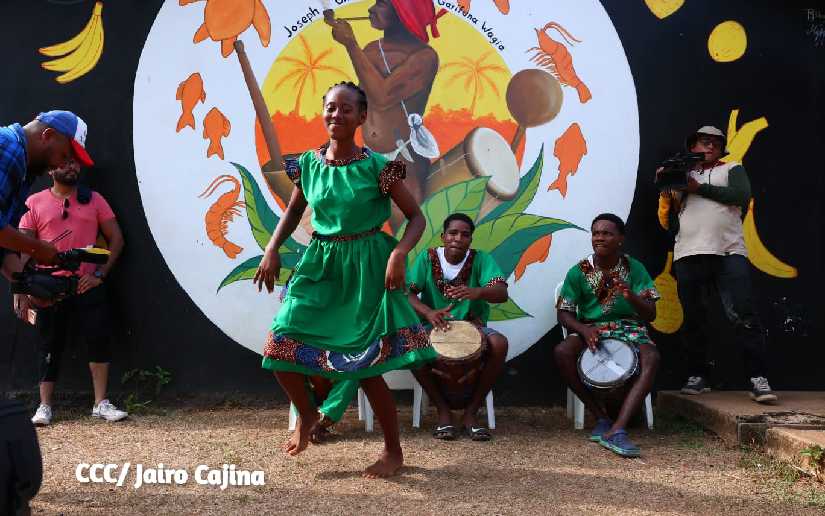 La comunidad de Orinoco te da la bienvenida con hudutu y punta garífuna