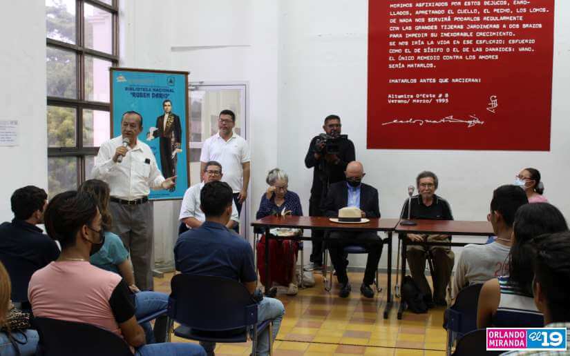 Conmemoran 25 años del paso a la inmortalidad del poeta Carlos Martínez ...