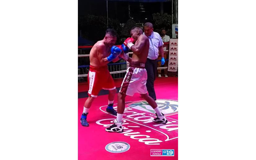 Búfalo Boxing realiza velada boxística en el Puerto Salvador Allende