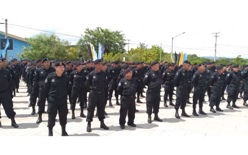 Ascienden en grados policiales a 389 oficiales de la DOEP en Managua