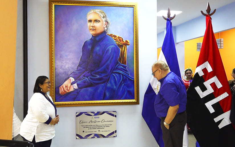 Educadora Elena Arellano es homenajeada en su 112 aniversario del paso ...