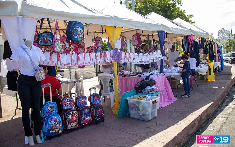 Mefcca realiza feria escolar Regreso a Clase con Alegría