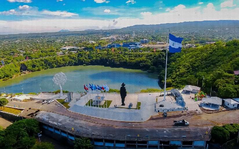 Detalles del Momento: "Sandino El Gran Referente”