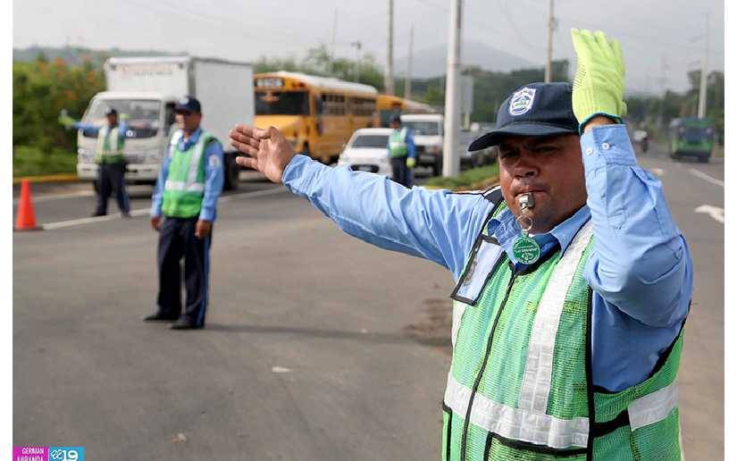 Presentan a más de 10 mil nicaragüenses la cartilla de Educación Vial