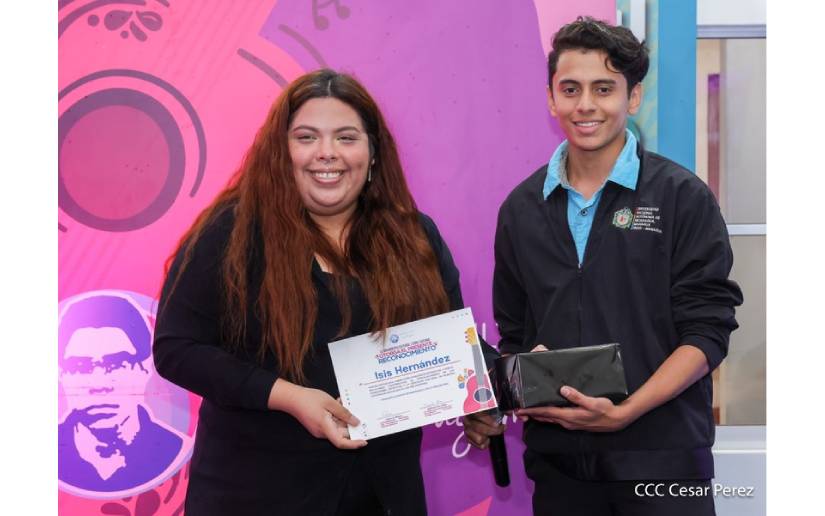 Movimiento Cultural Leonel Rugama entrega reconocimientos a destacados ...