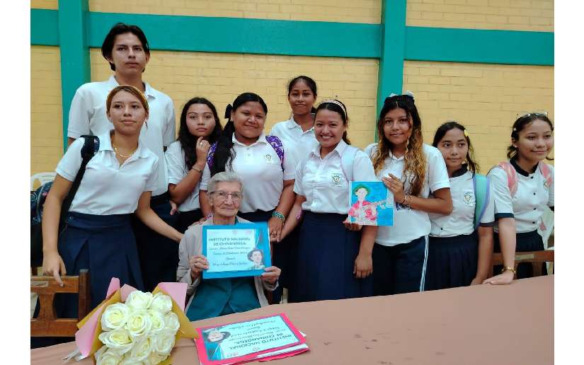 (+Fotos) Celebración del cumpleaños 93 de la hija del General Miguel ...