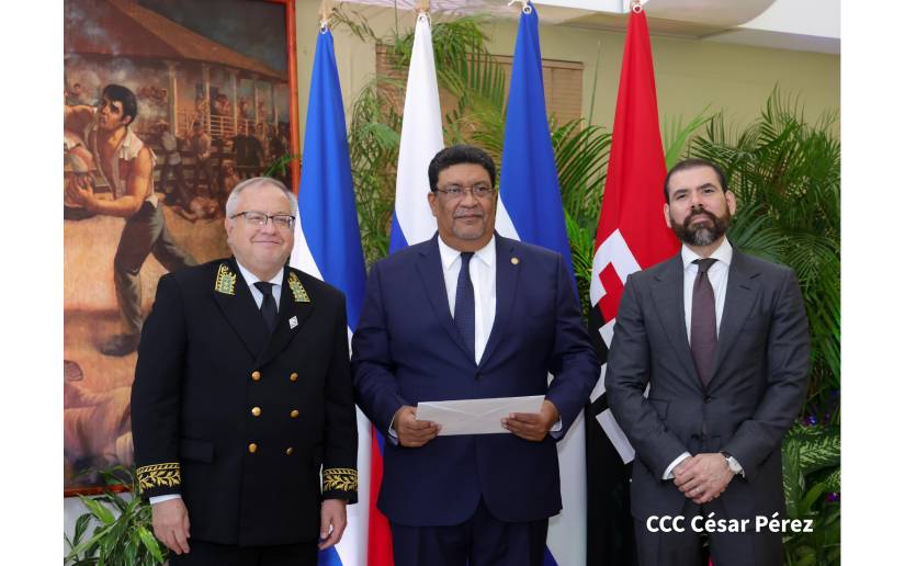 Recibimos copias de estilo del nuevo embajador de la Federación Rusa ...