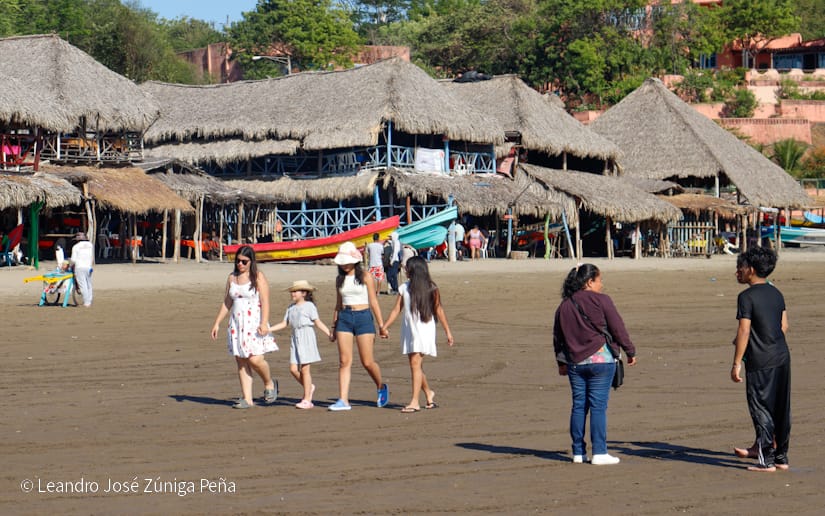 Visita las playas de La Boquita y Casares esta temporada de verano