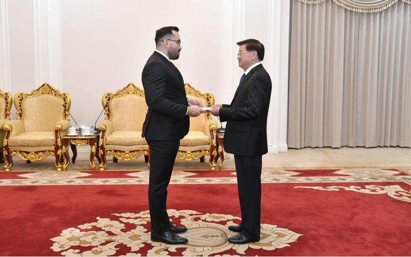 Compañero Mario José Armengol presenta cartas credenciales al ...