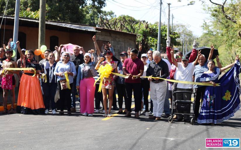 Alcaldía de Managua entrega calles recarpeteadas a pobladores del ...