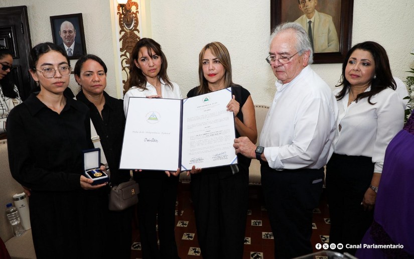 Honramos legado del Doctor Benjamín Barreto Baca