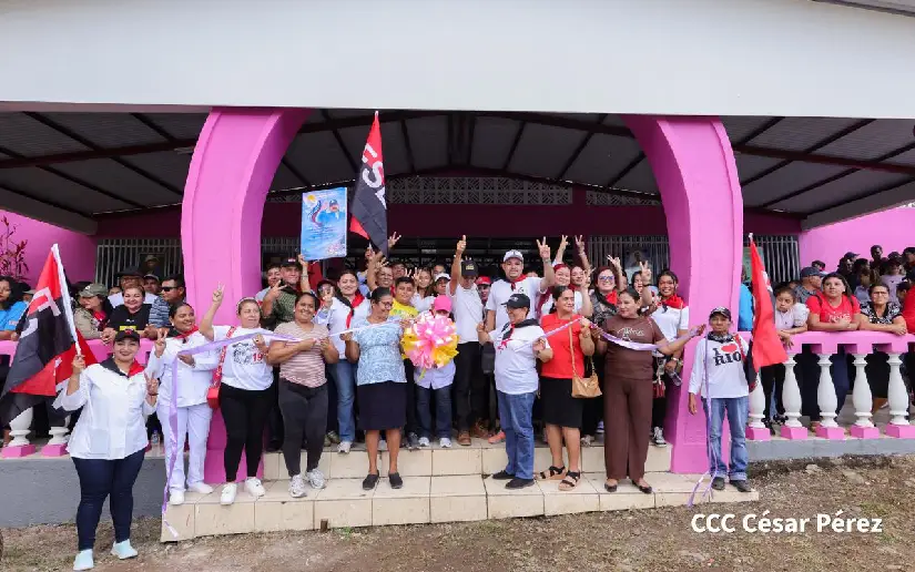 Conmemorando el Mes de Abril, Pueblo que Defiende la Paz entrega ...