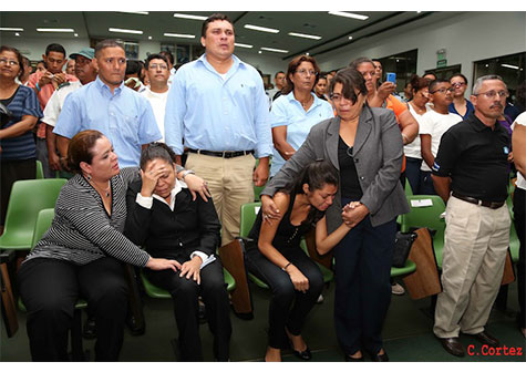 Daniel asiste a ceremonia de honores militares a Coronel Mario Jirón (q ...