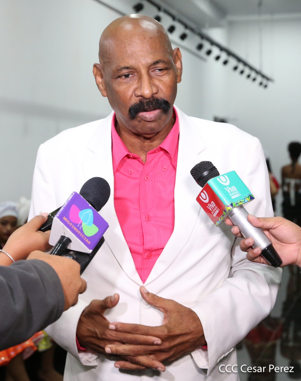 Homenaje a Anthony Matthews, intérprete del Palo de Mayo