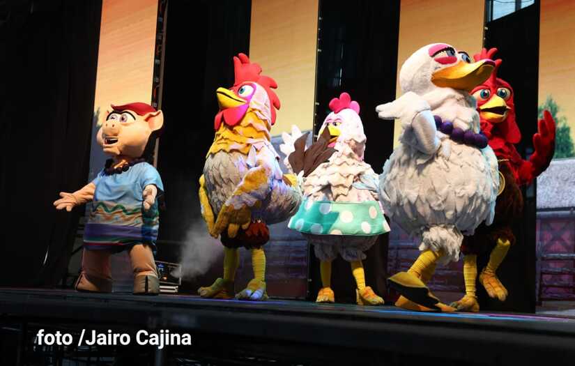 El Gallo Bartolito, La Vaca Lola y La Gallina Turuleca en Nicaragua