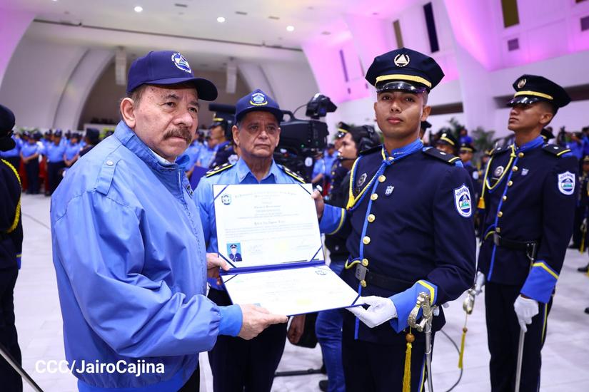 XXVI Promoción de Cadetes de la Universidad de Ciencias Policiales ...