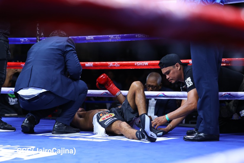 Velada de Boxeo Regreso a Casa en el Polideportivo Alexis Arguello