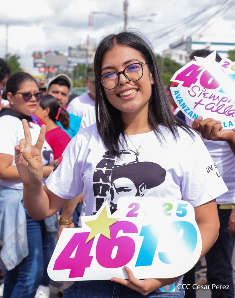 Caminata “Siempre 19, Siempre al Frente, Caminando en Victorias ...